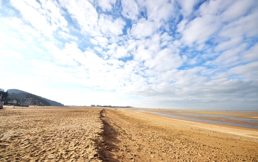 What are the 5 Normandy landing sites?